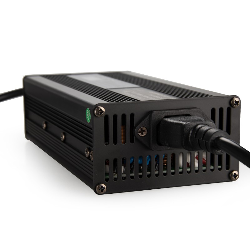 XT30 LI-ION Battery Charger with PLASTIC SHELL OLED Display With